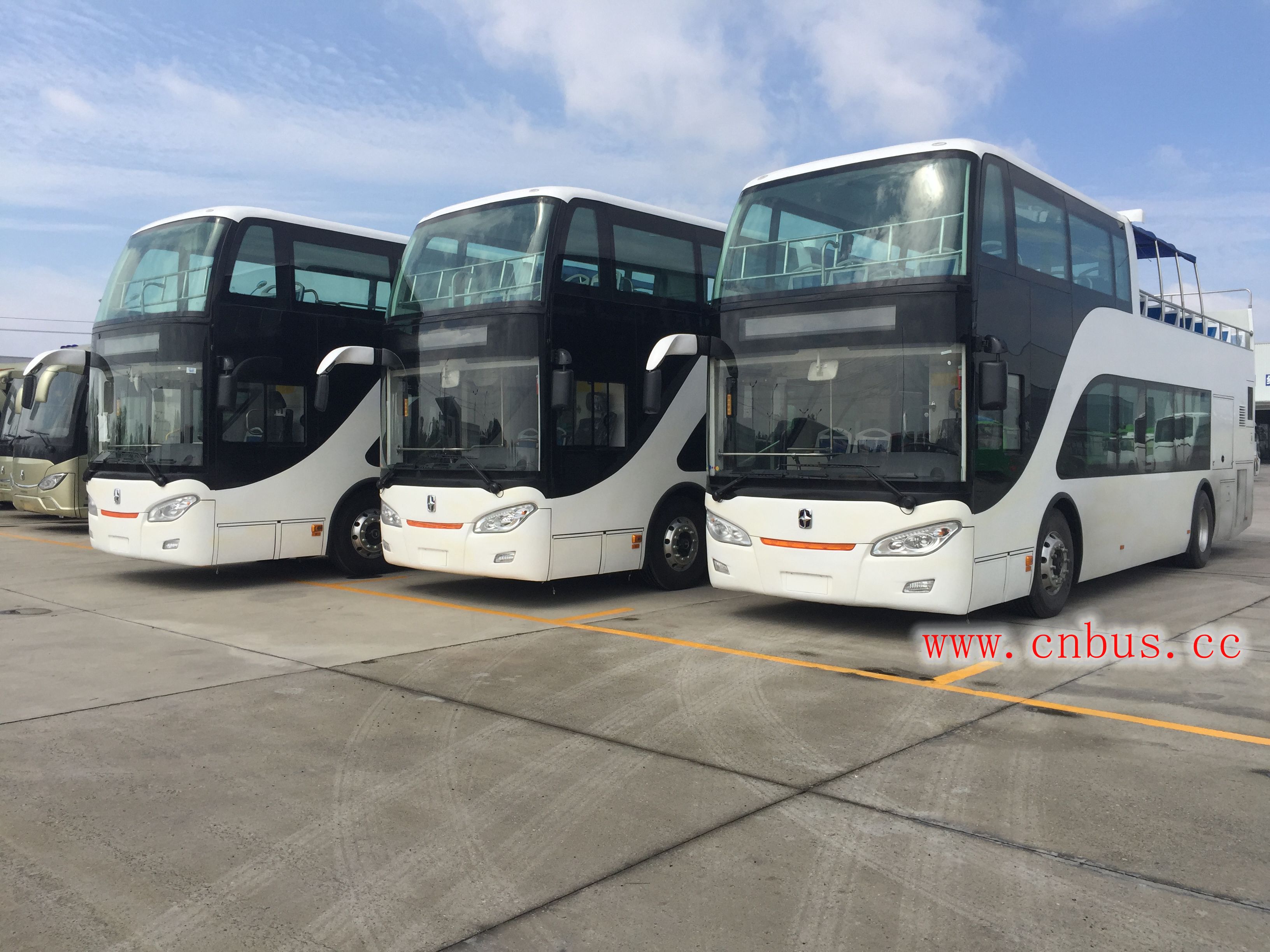 Half open top double decker - CMVINTERNATIONALLIMITED